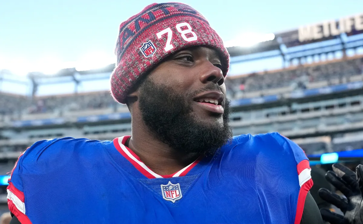 NY Giants restructure Andrew Thomas' contract to free cap space for ...