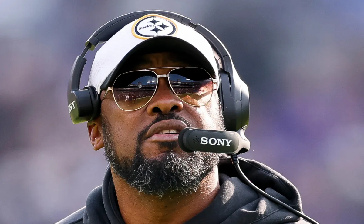Micah Parsons tries to recruit Mike Tomlin with offer to join Packers ...