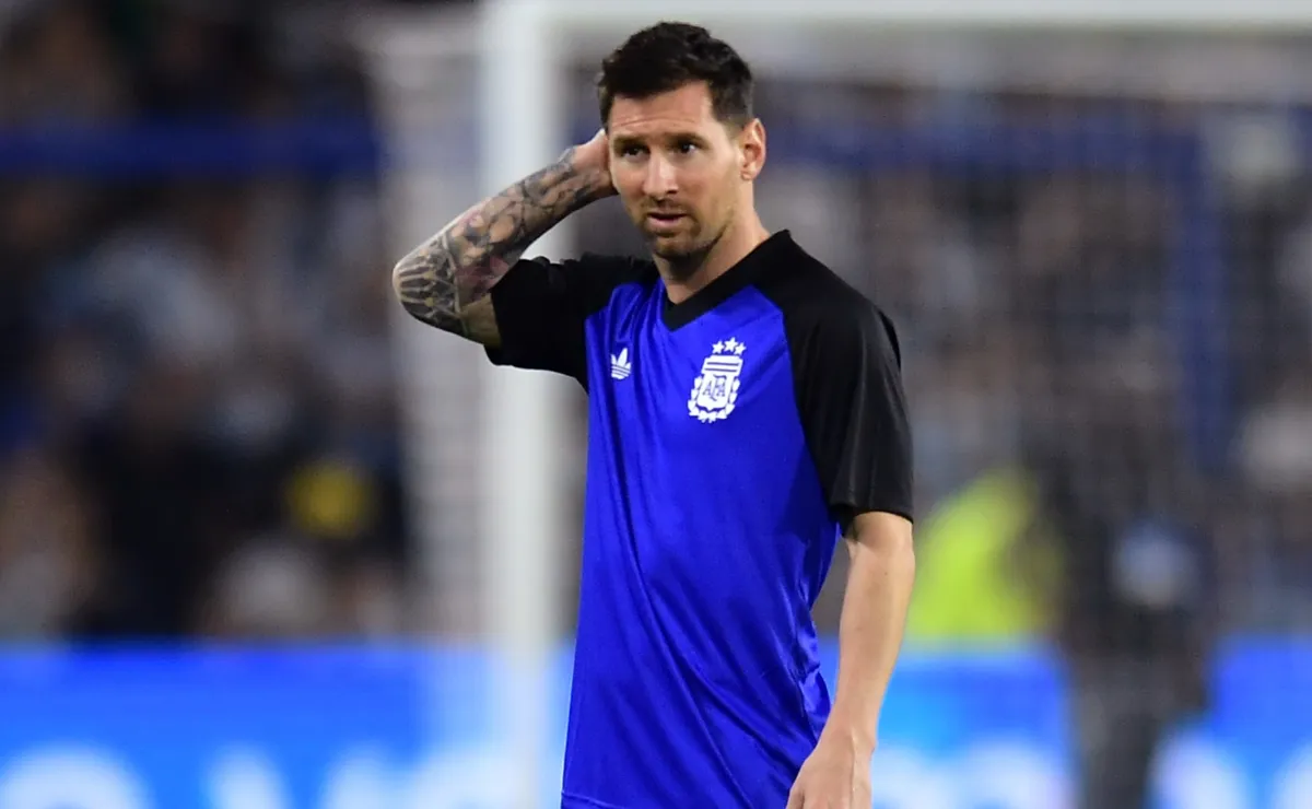 Lionel Messi among 10 Argentina players dealing with physical issues ...