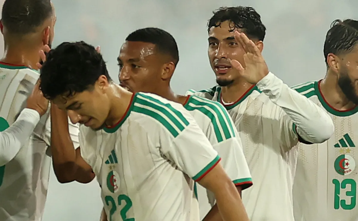 Algeria stun Netherlands 1-0 in Rotterdam as Anis Hadj Moussa delivers ...