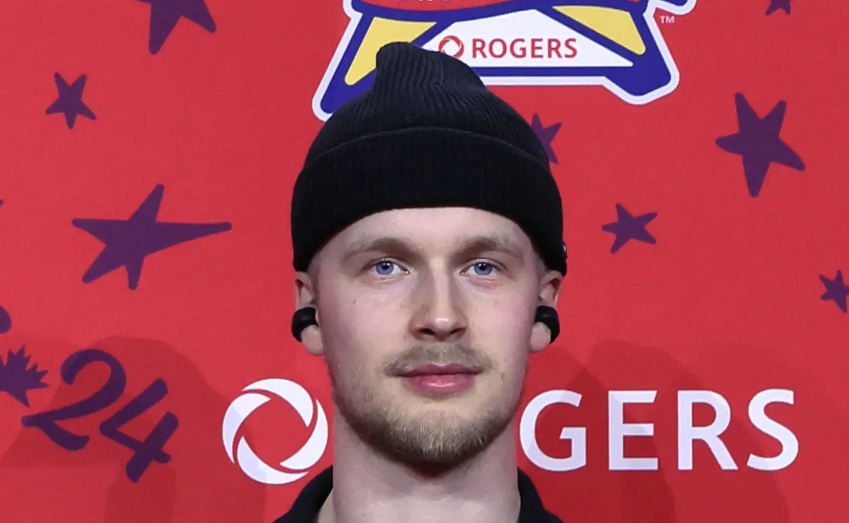 Elias Pettersson trade reportedly no longer profitable for Vancouver ...