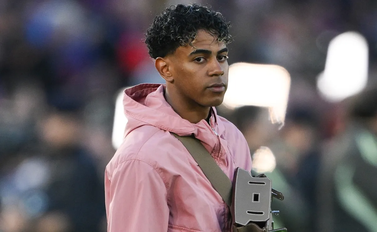 Why is Lamine Yamal not playing today for Spain vs Iraq in 2026 pre ...