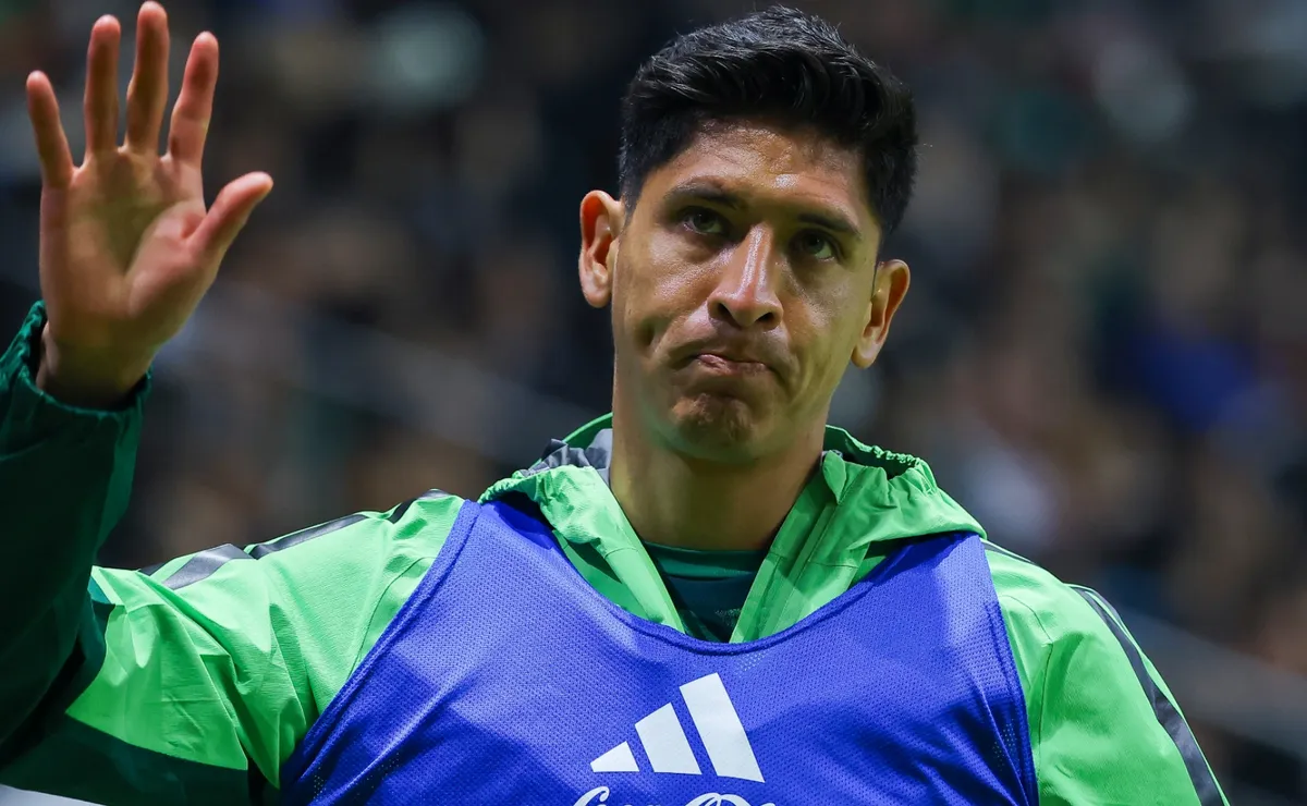 Why is Edson Alvarez not starting today for Mexico vs South Africa in ...