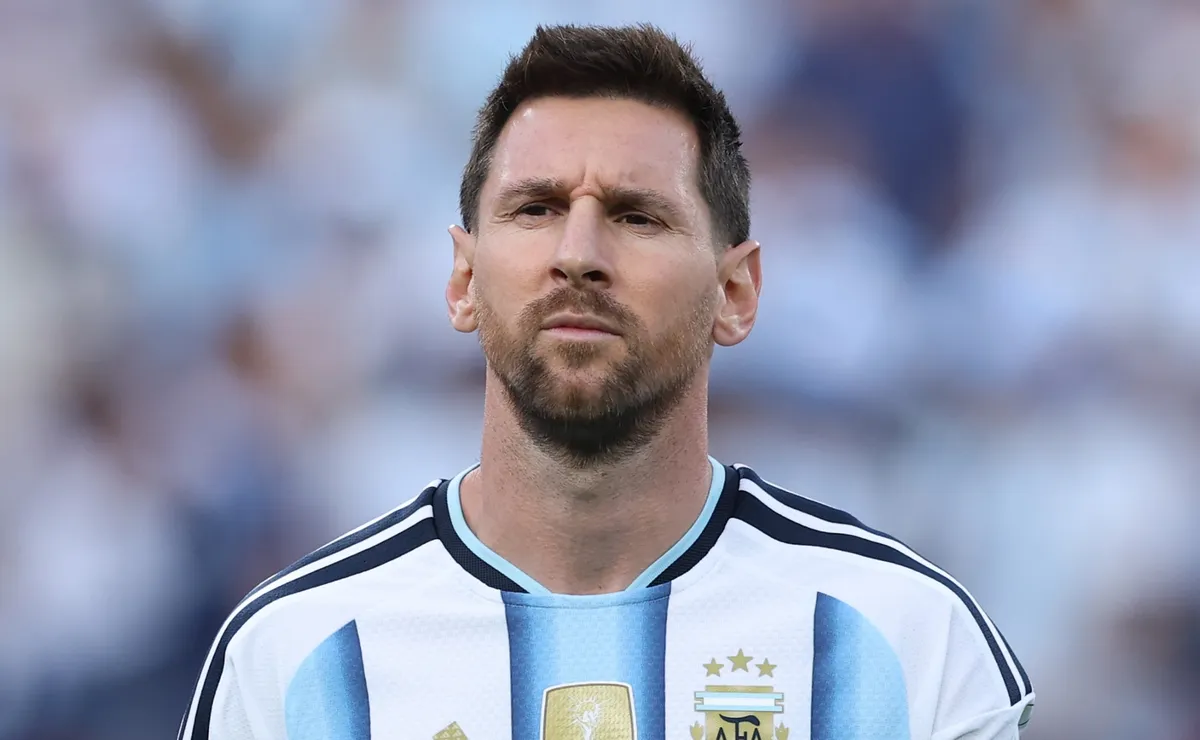 Peter Schmeichel claims Lionel Messi's first goal for Argentina vs ...