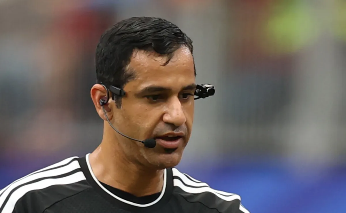 Who is the referee for England vs Panama today in 2026 World Cup ...