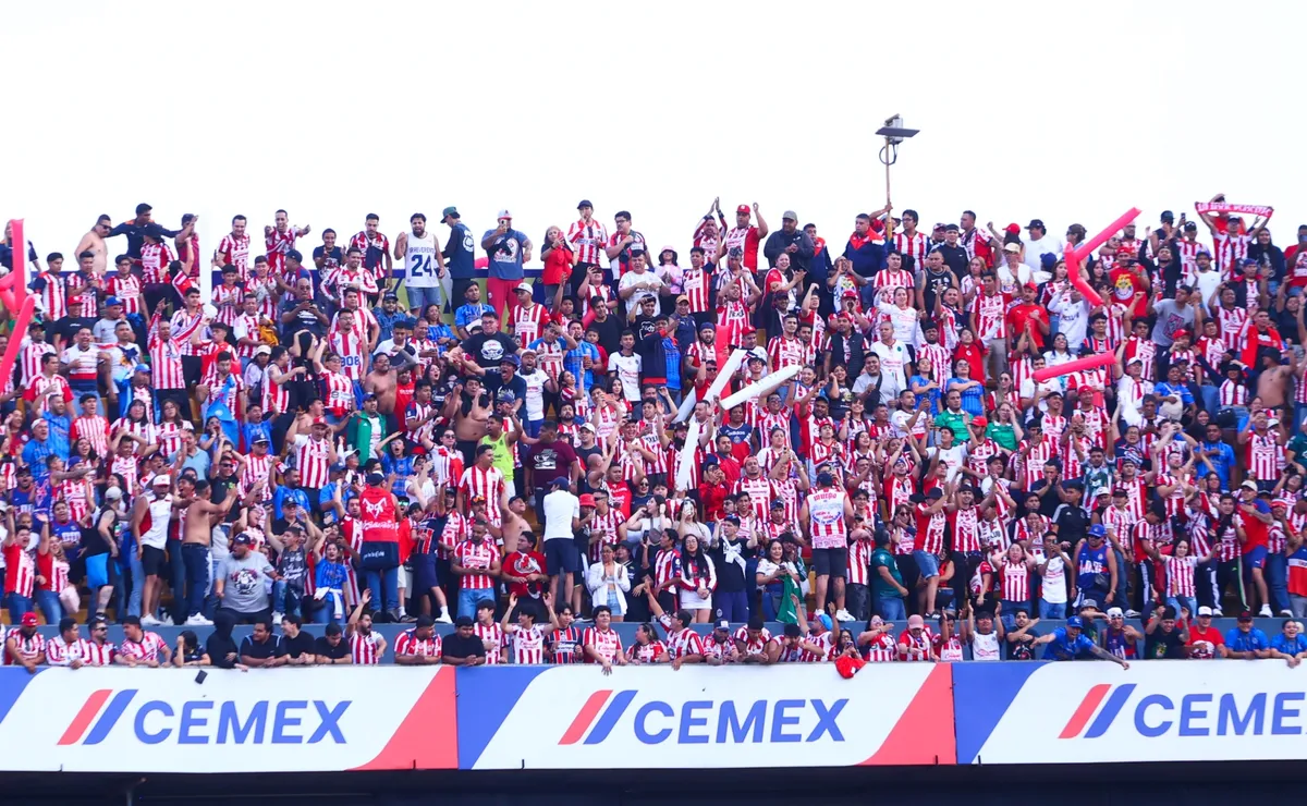 Aficionados de Chivas piden por el fichaje de Kevin Castañeda
