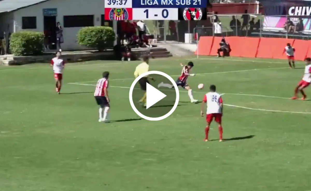 Hugo Mata volvió a destacar con Chivas Sub-21: golazo y asistencia