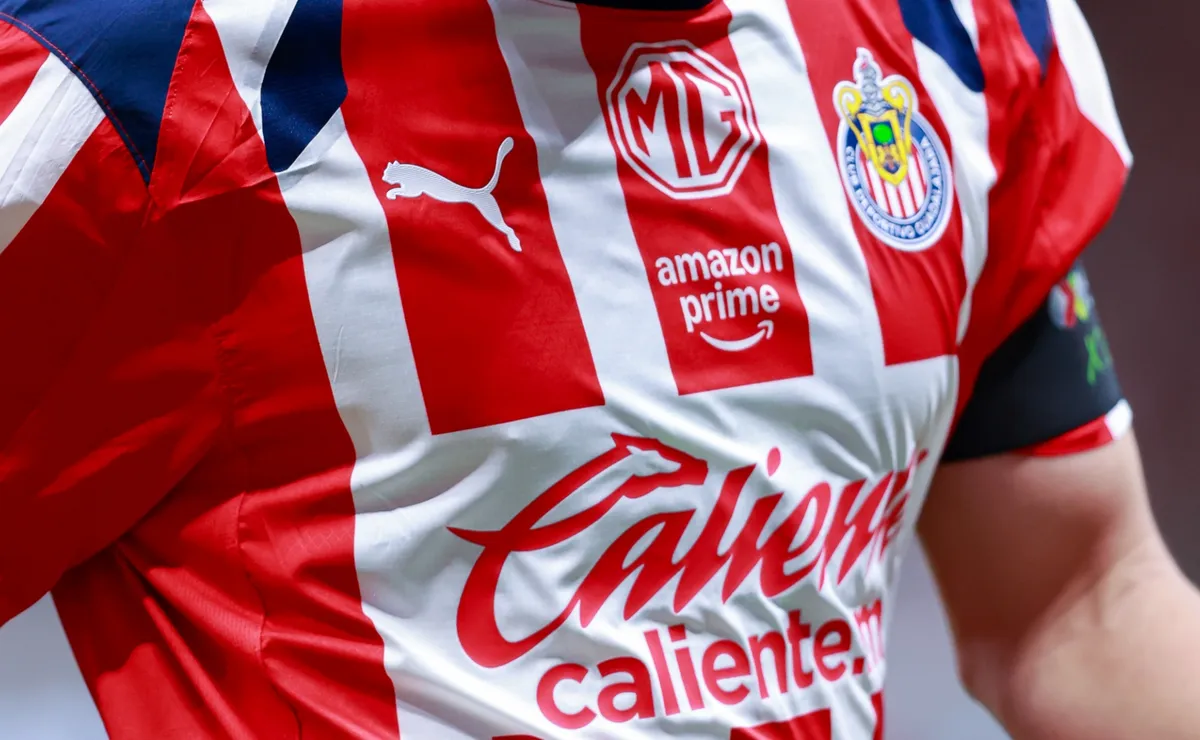 Los dos jugadores que regresan a Chivas tras acabar su cesión