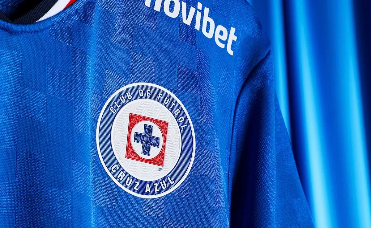 Cruz Azul presentó sus nuevas playeras para la temporada 2025/26