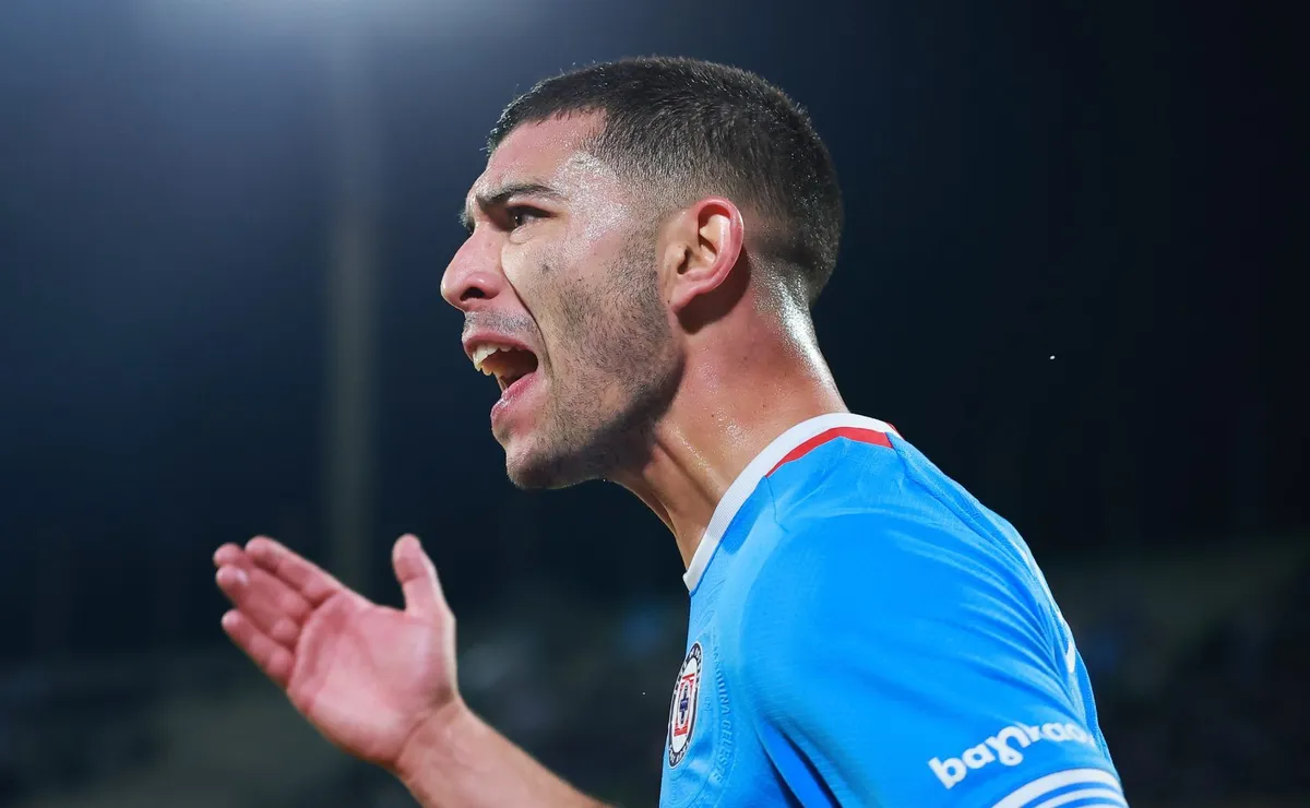 Erik Lira confesó el porqué firmó con Cruz Azul y si aún desea ir a Europa