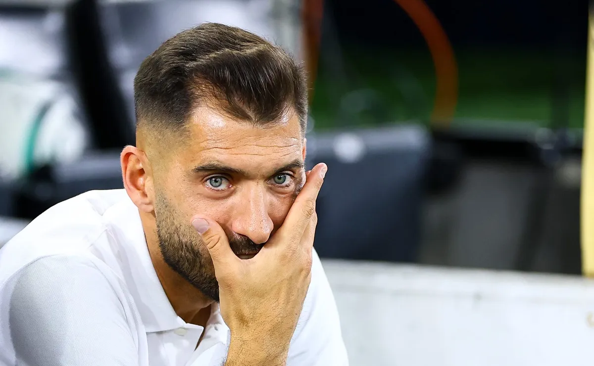 Nicolás Sánchez asegura que Rayados sigue vivo ante Cruz Azul
