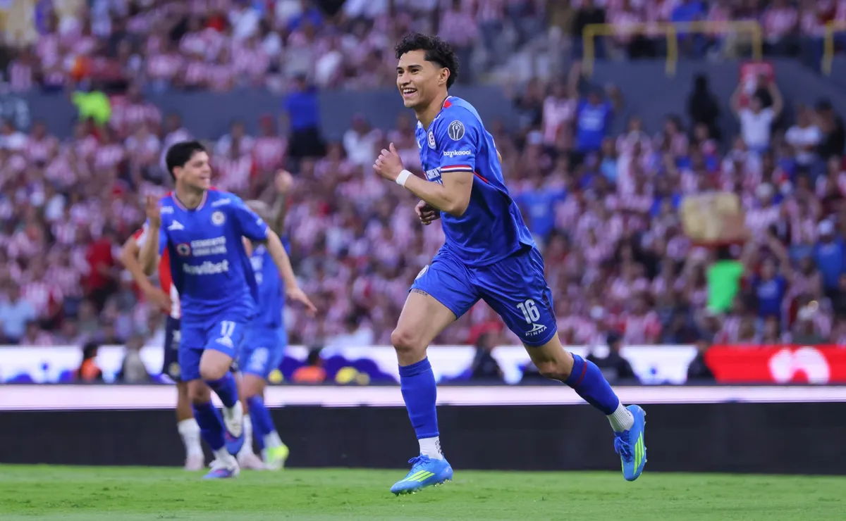 Cruz Azul vs Pumas UNAM: los mejores pronósticos para la final de ida ...