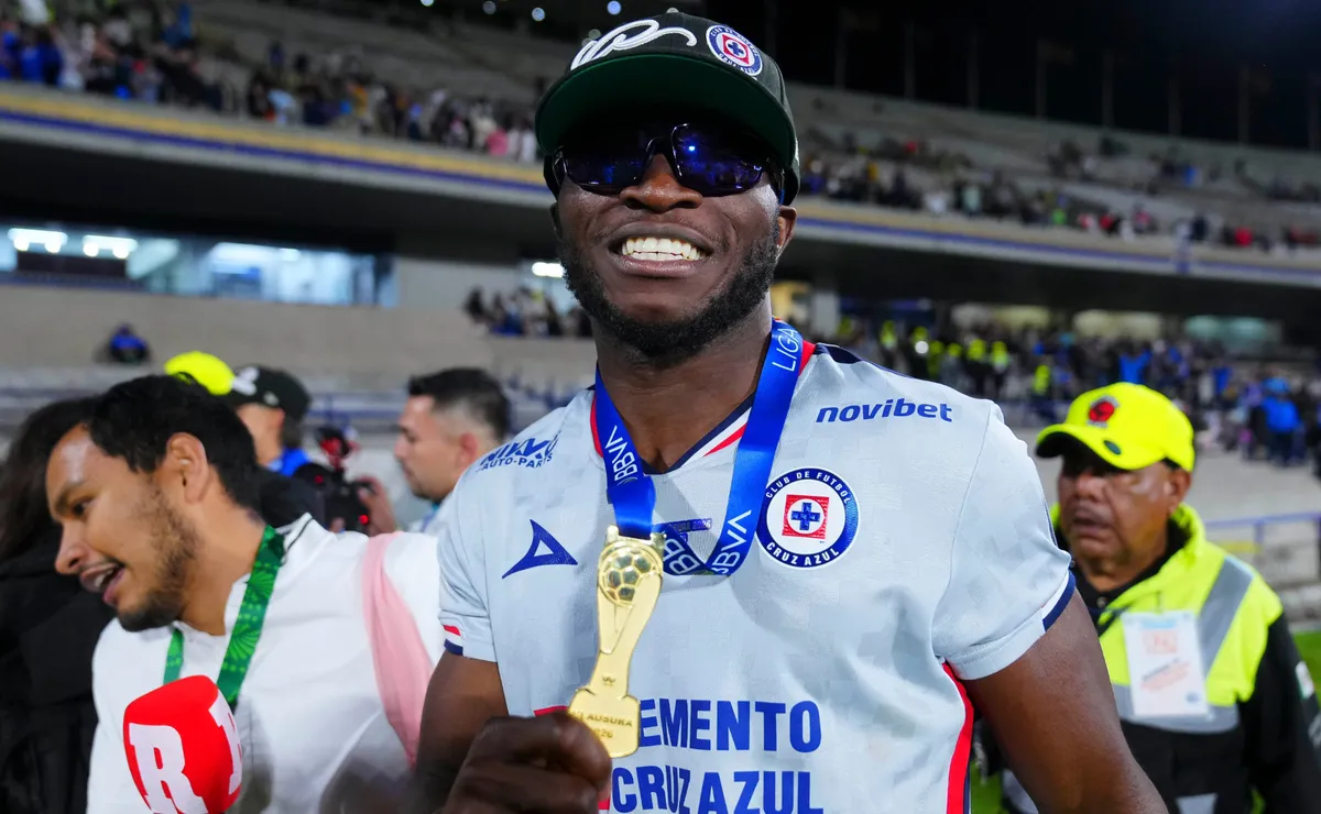 Christian Ebere reveló sus deseos de volver a Uruguay en el futuro
