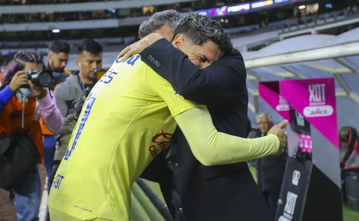 Diego Valdés y Fernando Ortiz se reencontarían en el Colo Colo de Chile