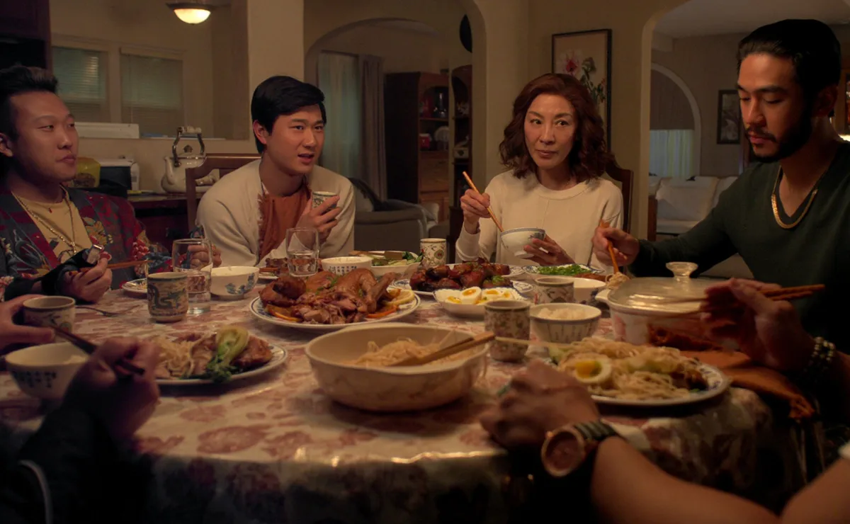 Los hermanos Sun: Todos sobre la serie de Michelle Yeoh en Netflix ...