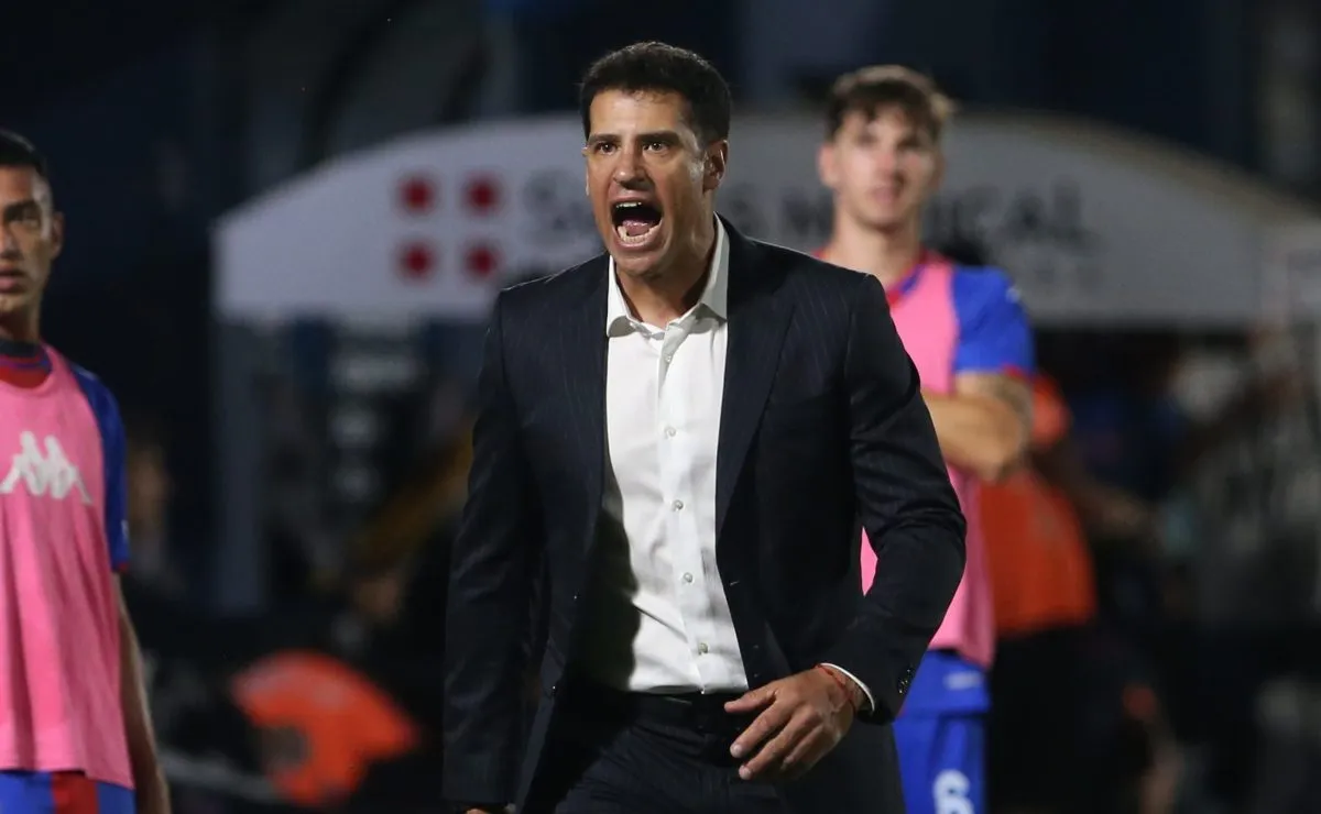 Sebastián Domínguez fue suspendido por su pelea con Andrés Merlos ...