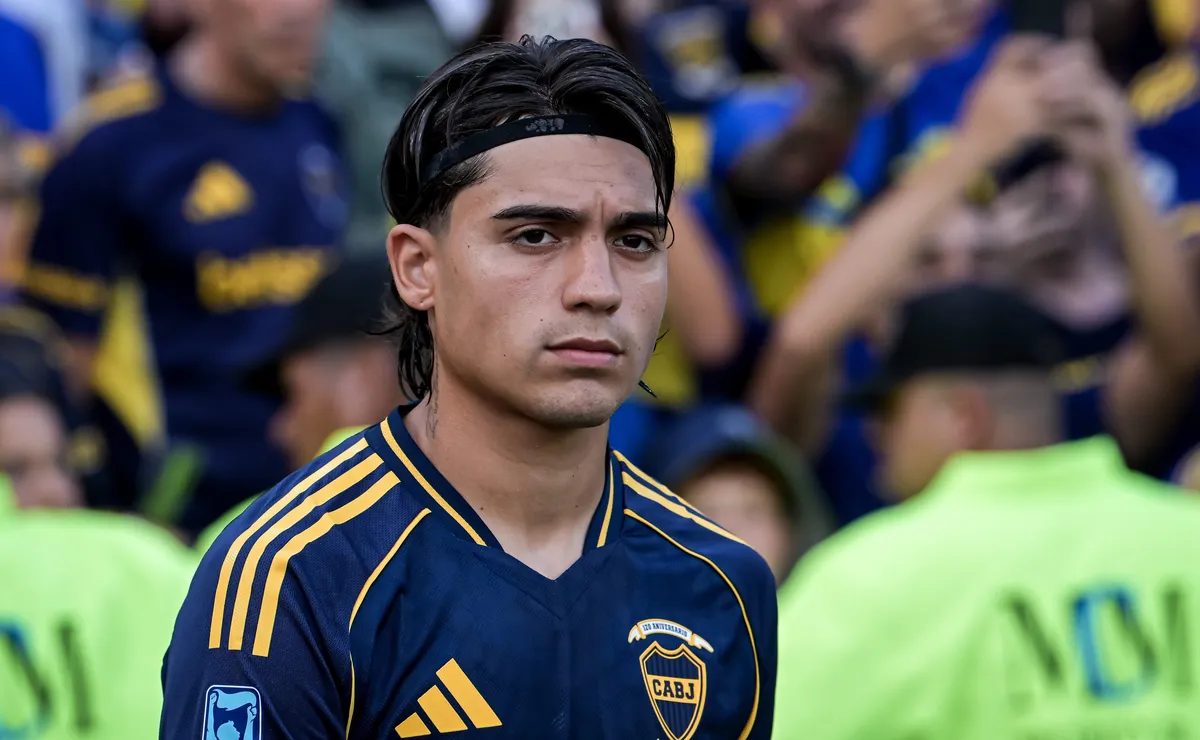 Exequiel Zeballos avanza en su salida de Boca: el Napoli insiste en su ...
