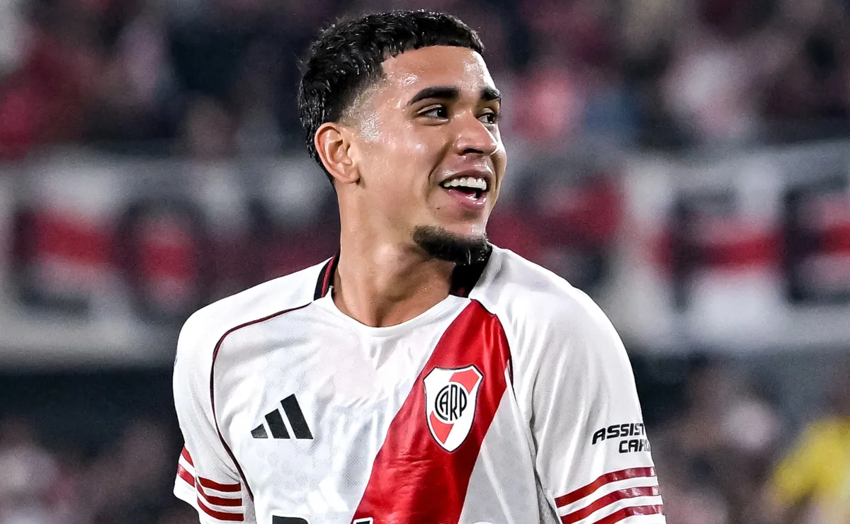 Kendry Páez y una reacción que trajo polémica entre los hinchas de ...