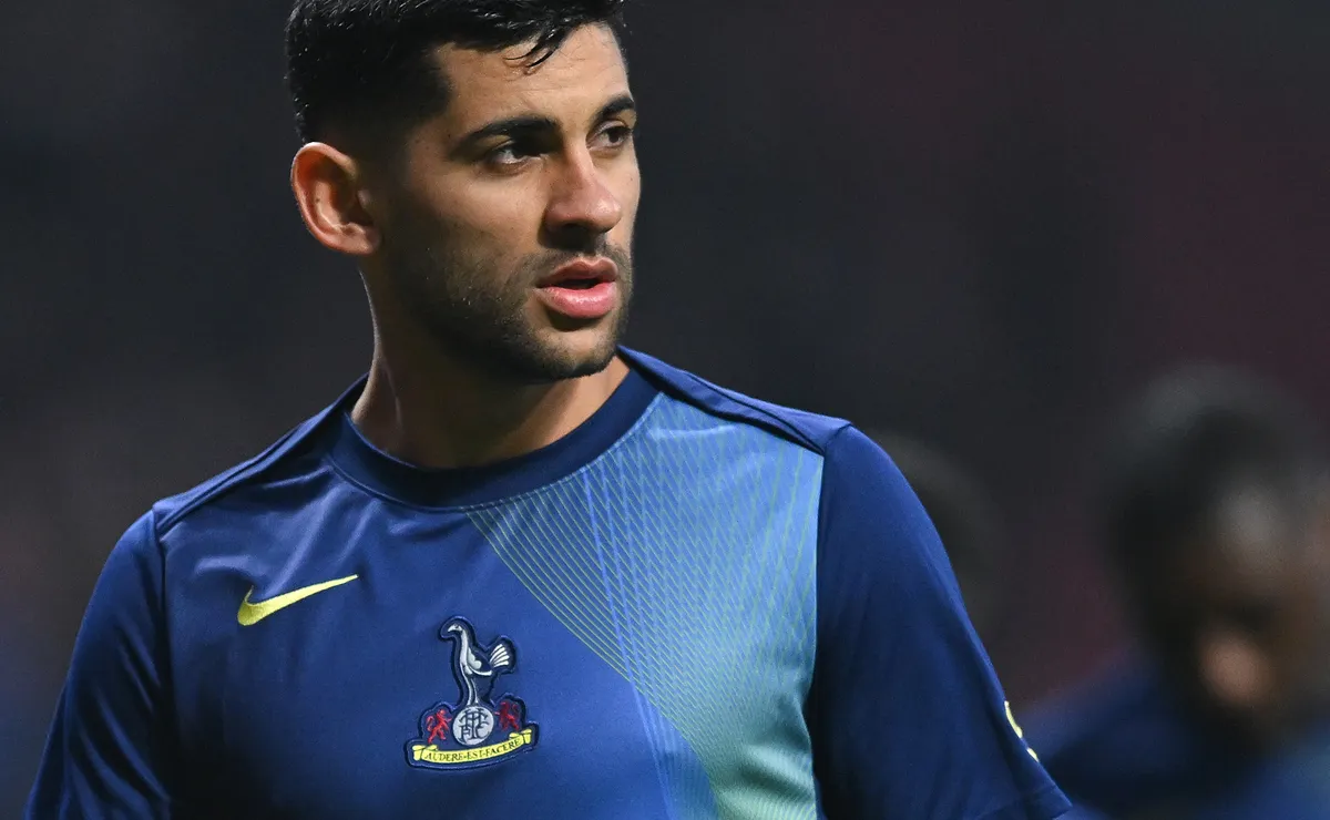 En pleno Mundial, Tottenham le abre la puerta de salida a Cuti Romero ...