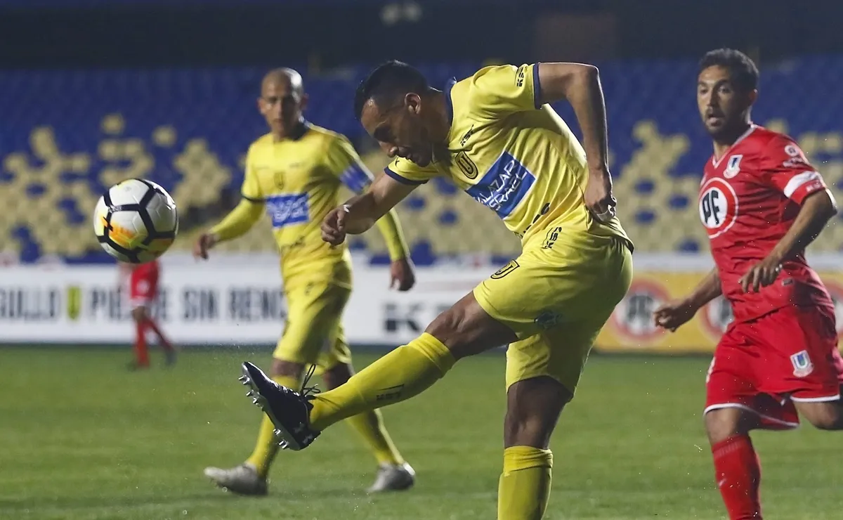 “Vas a volver más fuerte”: Volante que recibe la bendición de Medel ...