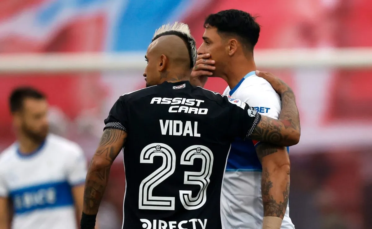 El potente recado de Arturo Vidal a Fernando Zampedri: "Es una maquina ...