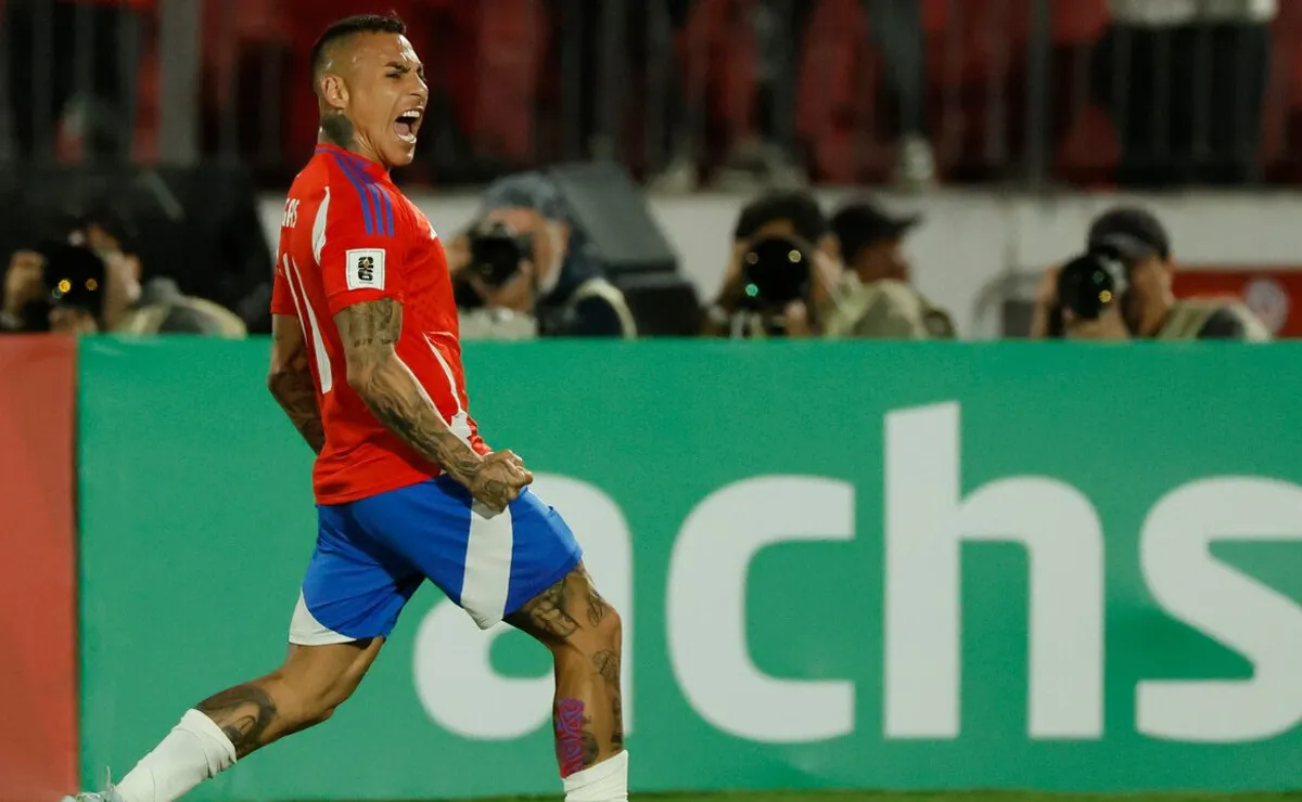 Manuel Mayo saca la cara tras el fallido retorno de Eduardo Vargas a la ...