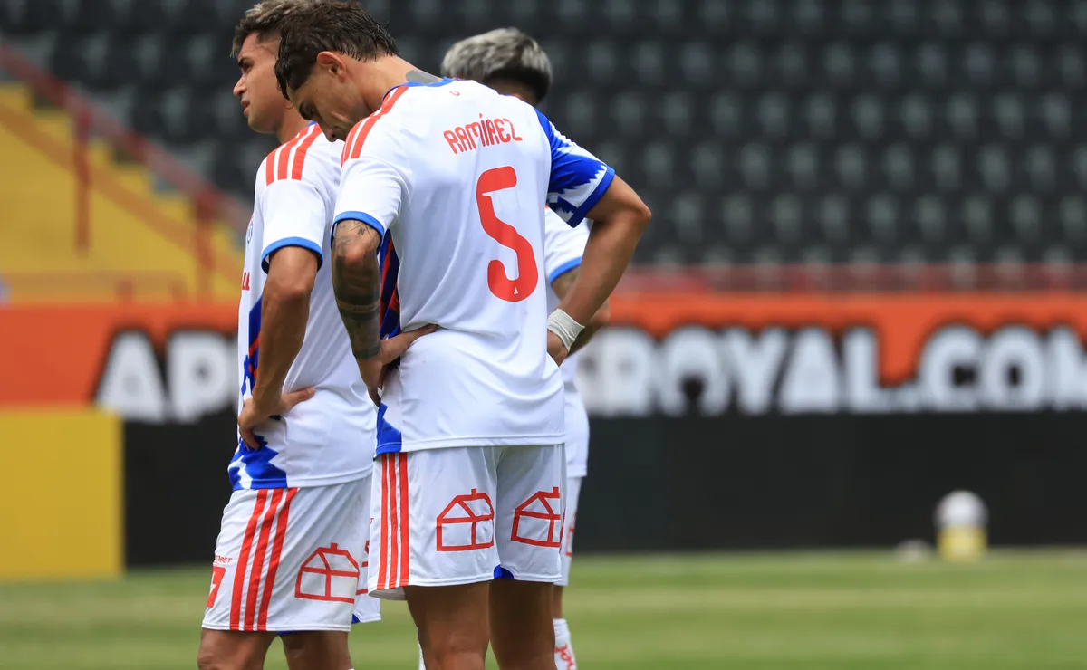 Azules lo piden fuera de la U: "Vamos a terminar peleando el descenso..."