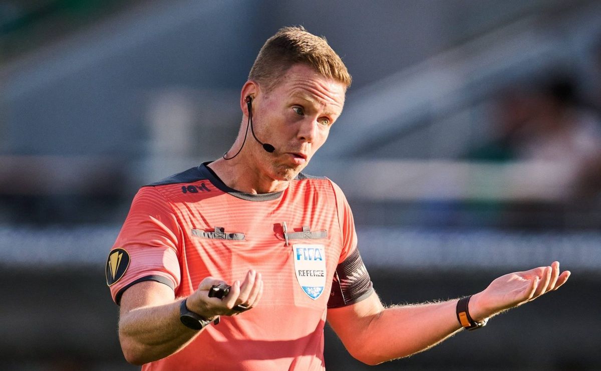 ¿Quién es Drew Fischer, el árbitro del México vs. EEUU? - Bolavip Mexico