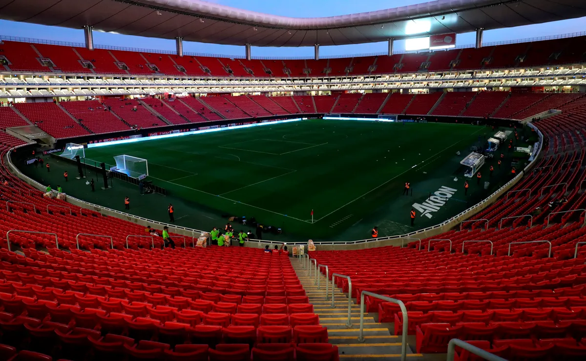 El impactante Estadio Akron en 2100 según la IA