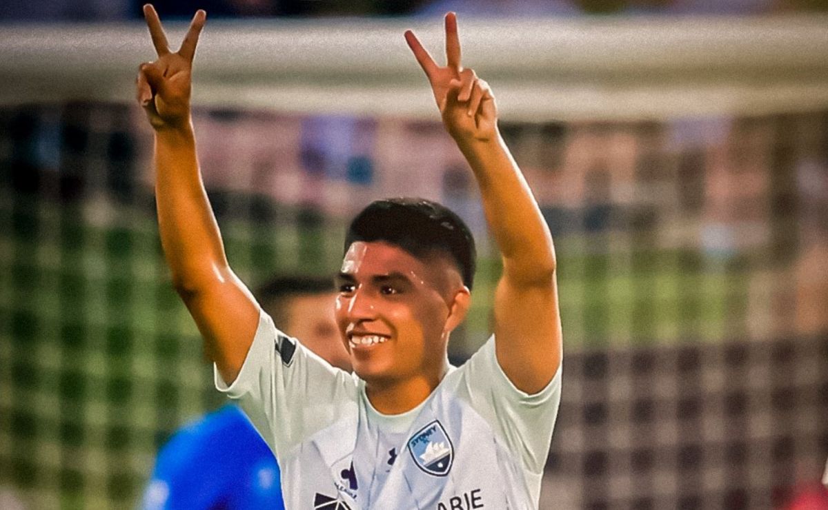 Pasó completamente desapercibido: Piero Quispe marcó su primer gol en ...