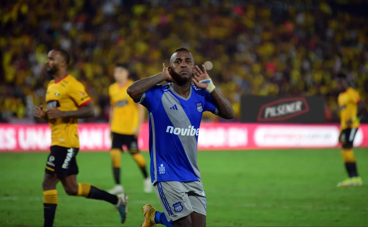 (VIDEO) Miller Bolaños sorprende a todos y sigue entrenando con otro ...
