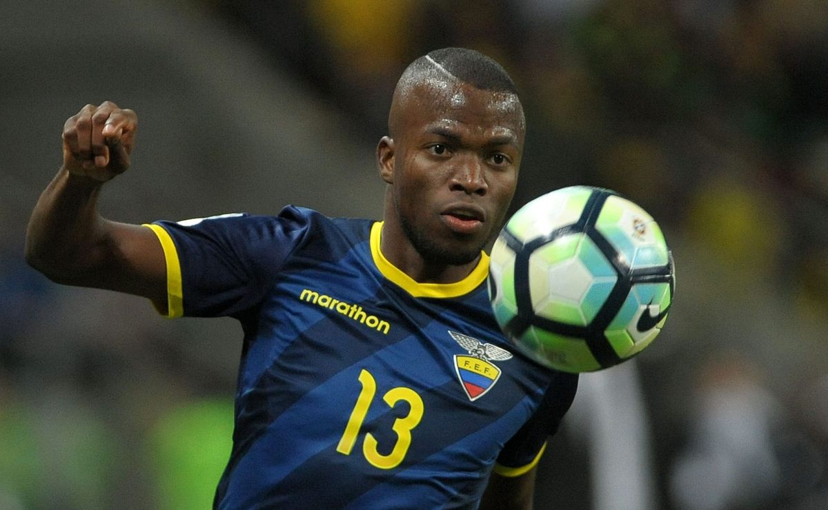 Quer logo os dois: Inter não para em Enner Valencia e faz oferta por ...