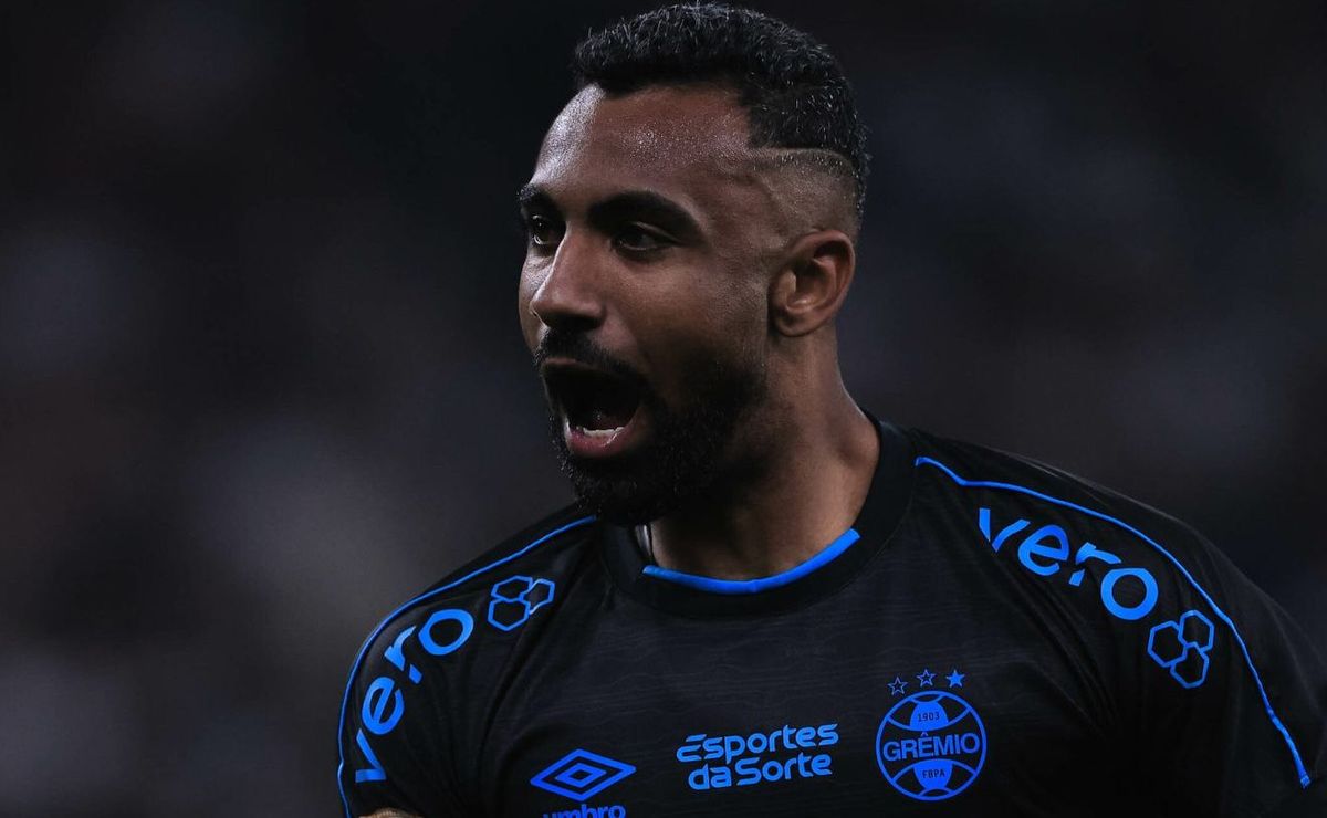 Everton Galdino e +1 estão fora dos planos do Grêmio, diz repórter