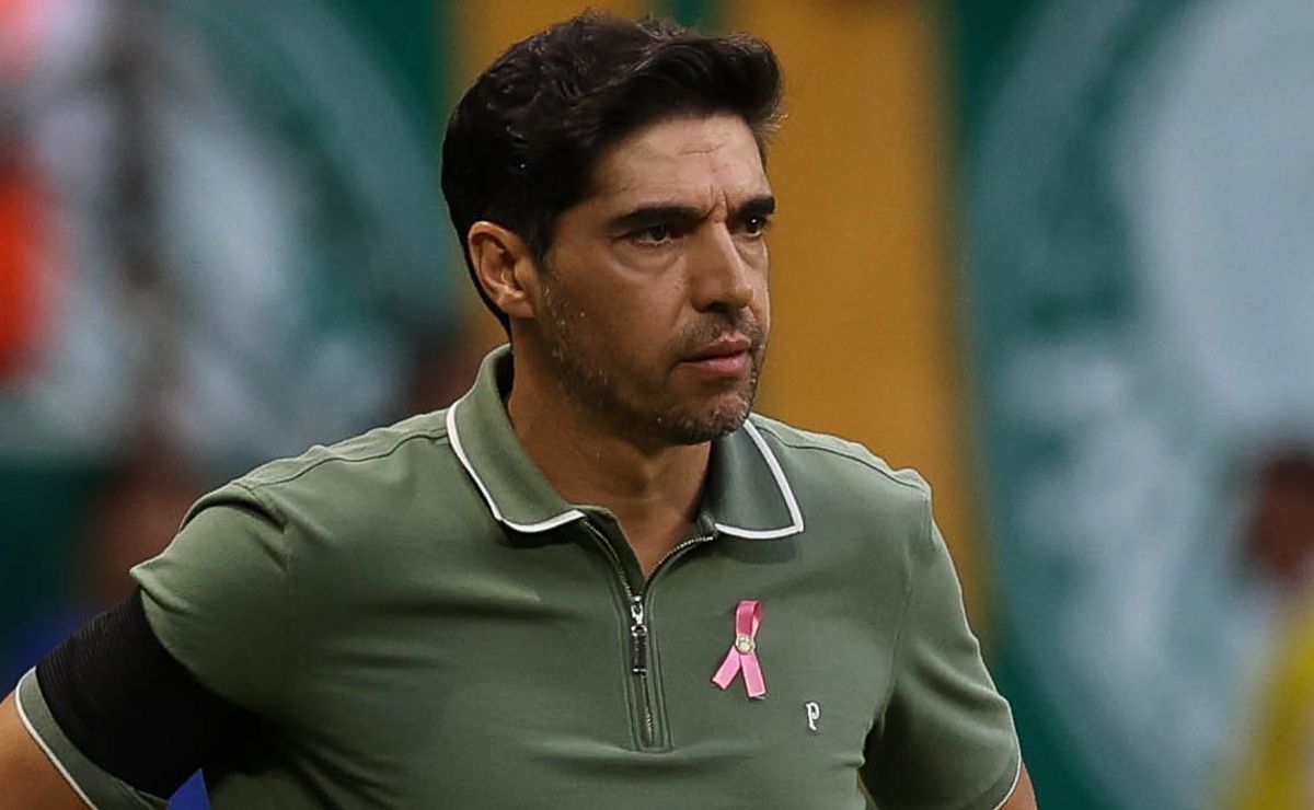 Abel se irrita e cobra ousadia a Felipe Anderson no Palmeiras