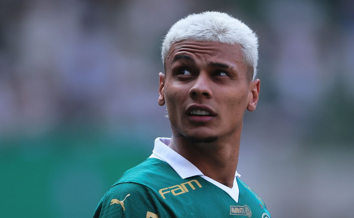 Flamengo acompanha venda de Richard Ríos e pode receber R$ 5 milhões