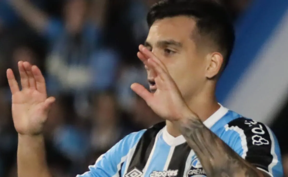 Al-Tawoon volta a querer comprar Cristaldo no Grêmio