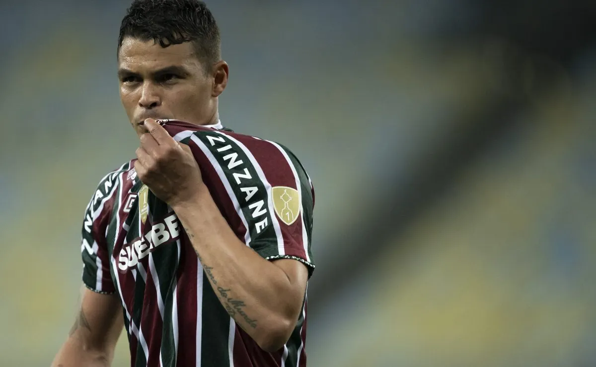Após PSG conquistar a Champions, presidente liga para Thiago Silva e ...