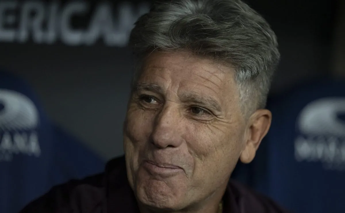 ''Fenômeno'', diz Bernal, do Fluminense, ao elogiar Renato Gaúcho