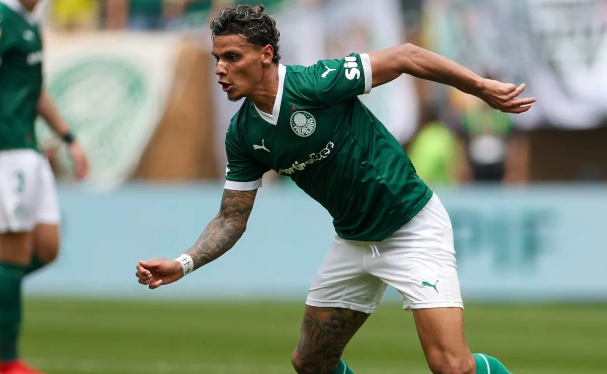 Jornalista diz que Benfica acerta contratação de Ríos, do Palmeiras