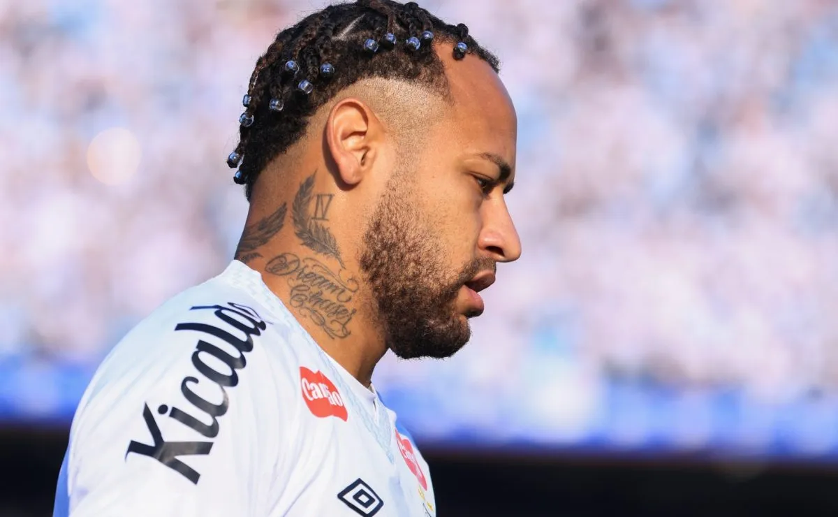 Neymar não treina novamente no Santos e condição física gera dúvidas