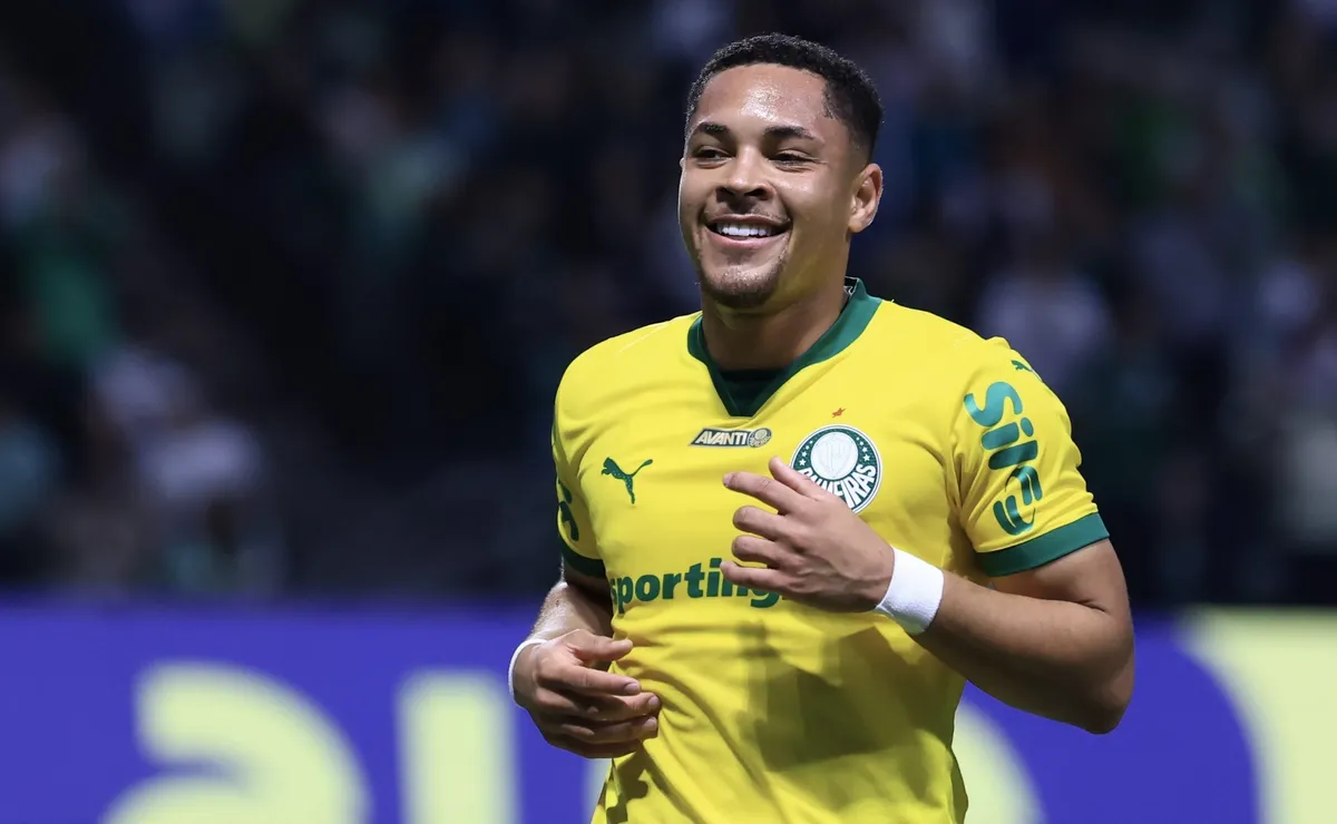 Números de Vitor Roque no Palmeiras são 146% piores no Palmeiras em ...