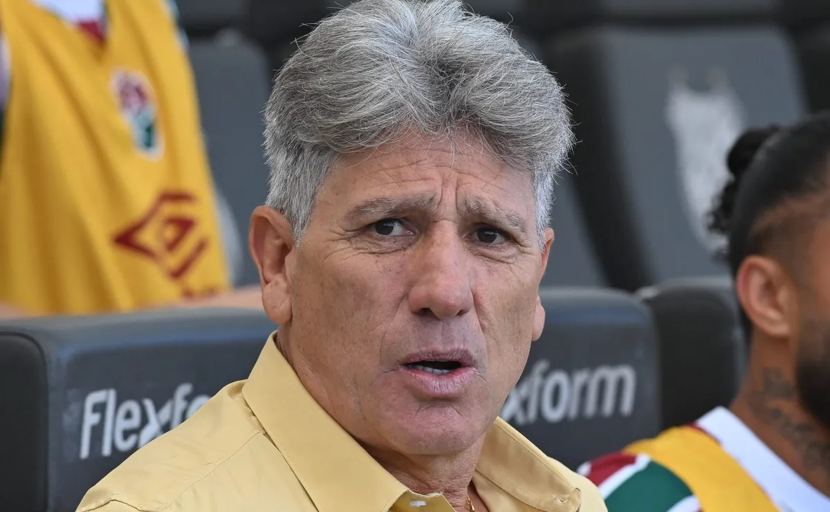 Torcida do Fluminense faz cobrança pesada sobre Renato Gaúcho