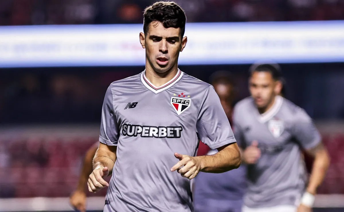 Oscar pode não jogar mais em 2025 e meia fica frustrado