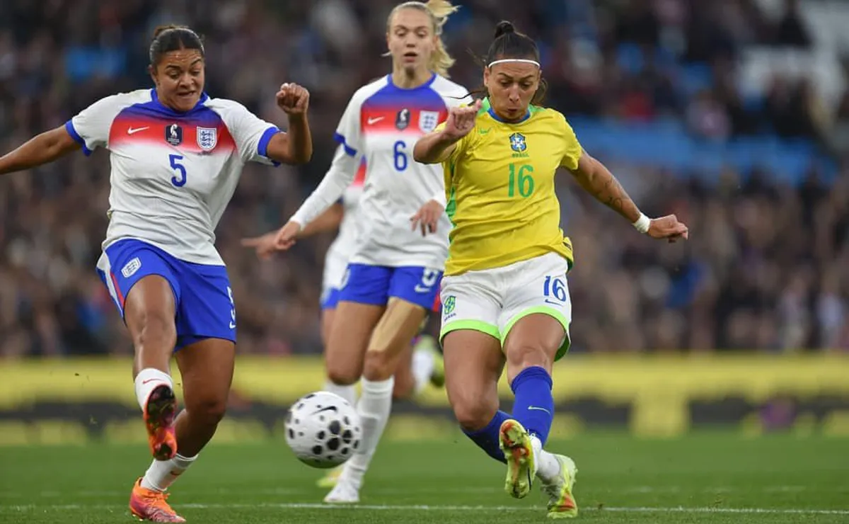 Brasil vence a Inglaterra e web dispara: “Nem roubando elas conseguem”