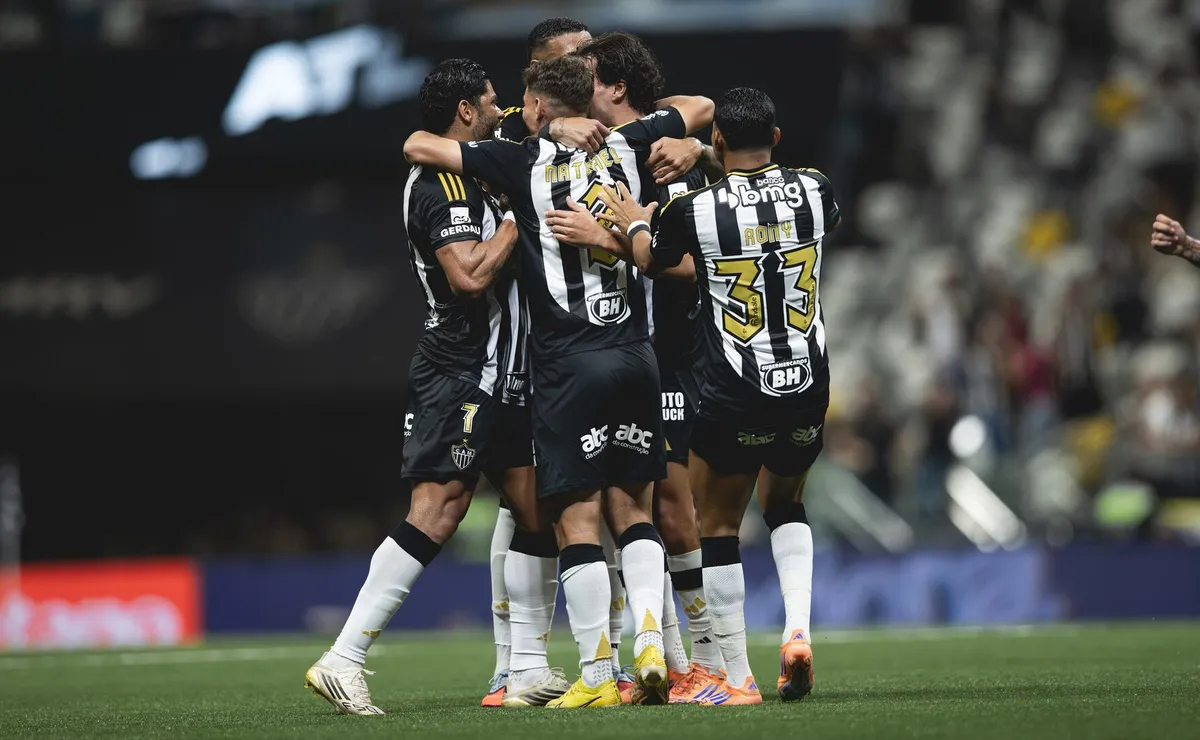 Em noite inspirada, Galo bate o Bahia e respira aliviado