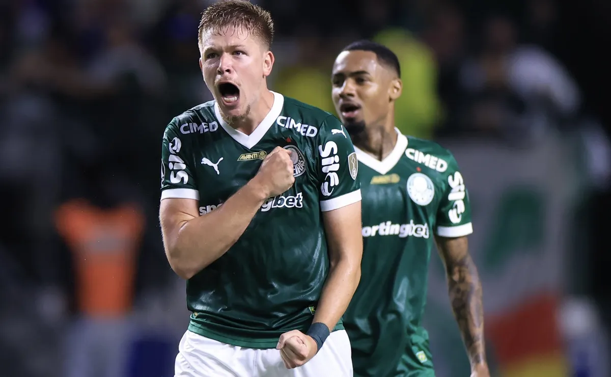 Leicester monitora Bruno Fuchs, mas Palmeiras quer manter zagueiro
