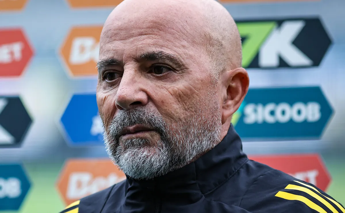 Jorge Sampaoli confessa preocupação e se rende ao Palmeiras