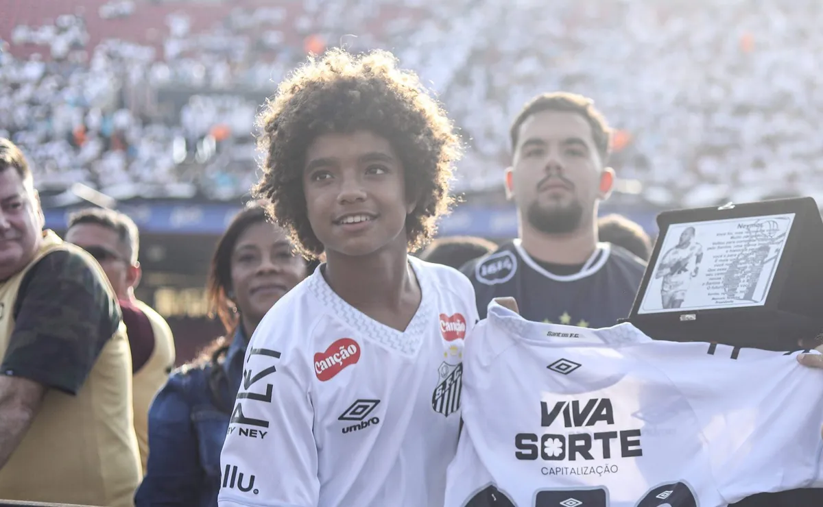 Santos consegue reviravolta e acerta a permanência de Kauan Basile