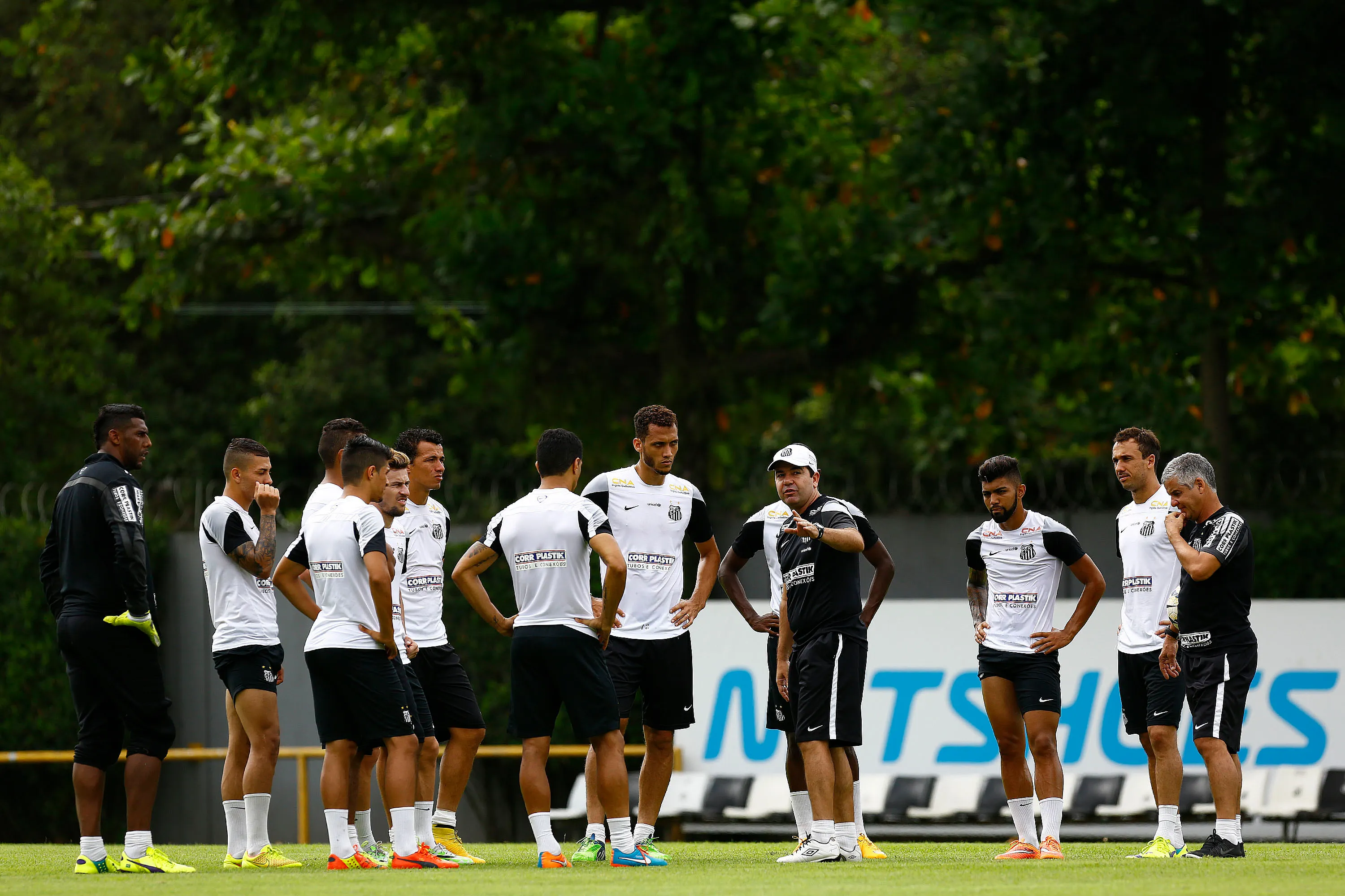 Enderson reencontra Gabigol em Santos x Novorizontino e projeta duelo