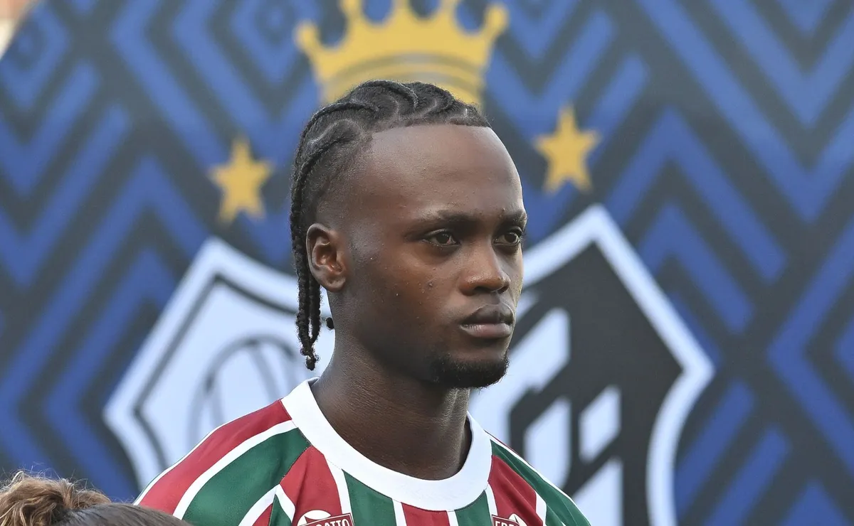 Santi Moreno segue indefinido no Fluminense antes do duelo no Carioca